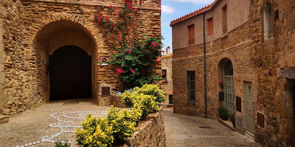 Costa brava, Pals y Peratallada | Quieres viajar